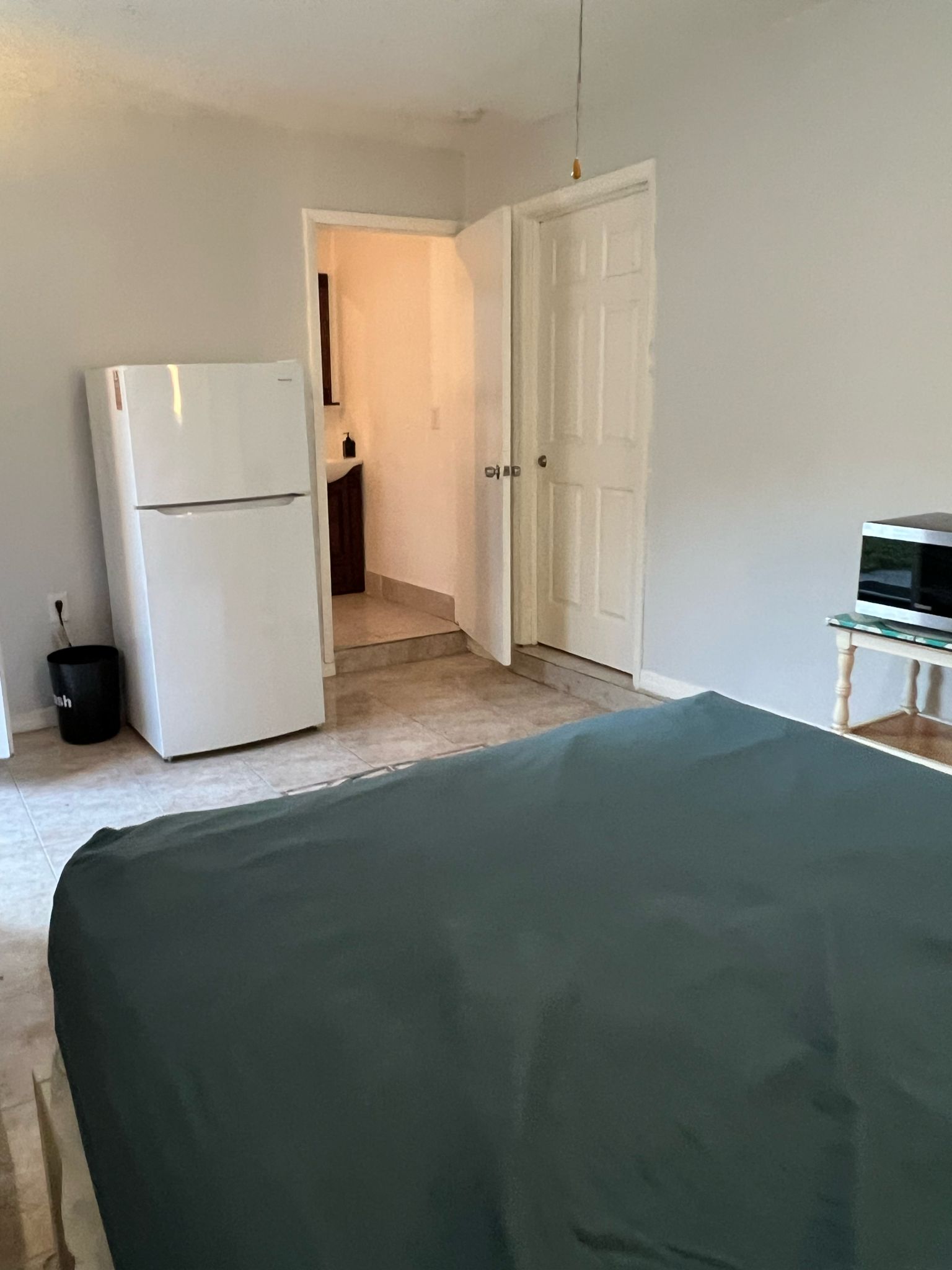 Efficiency Room – Clara Mercado